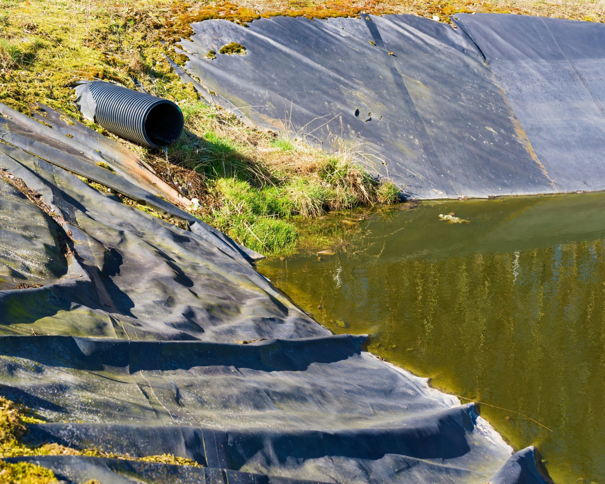 Geosynthetics in artificial pond design: new approaches and ...